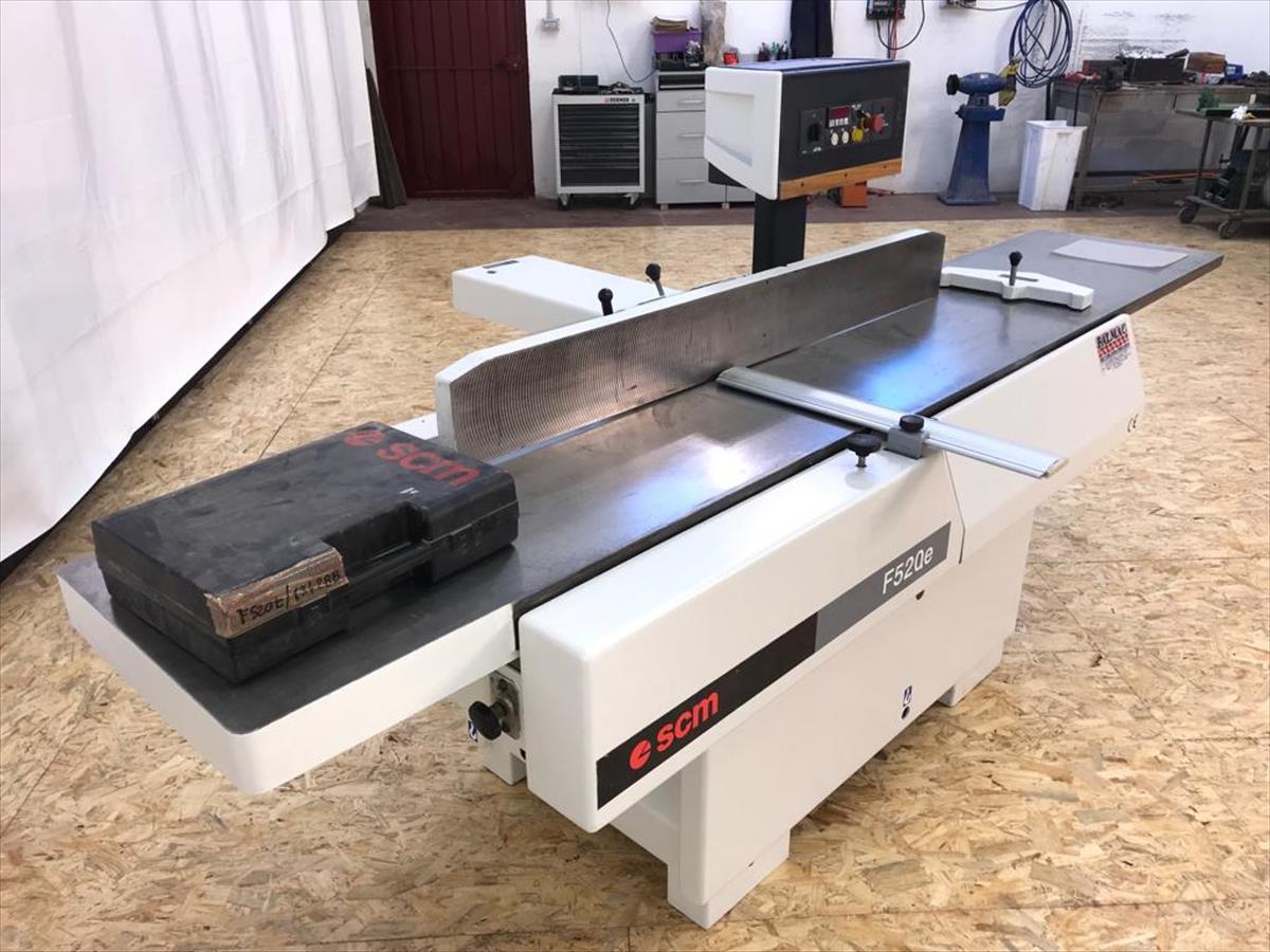 Pialla a filo professionale per legno SCM